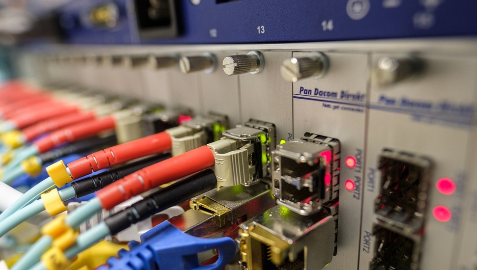 Lansirani sateliti za globalno poboljšanje brzine interneta | Biznis.rs