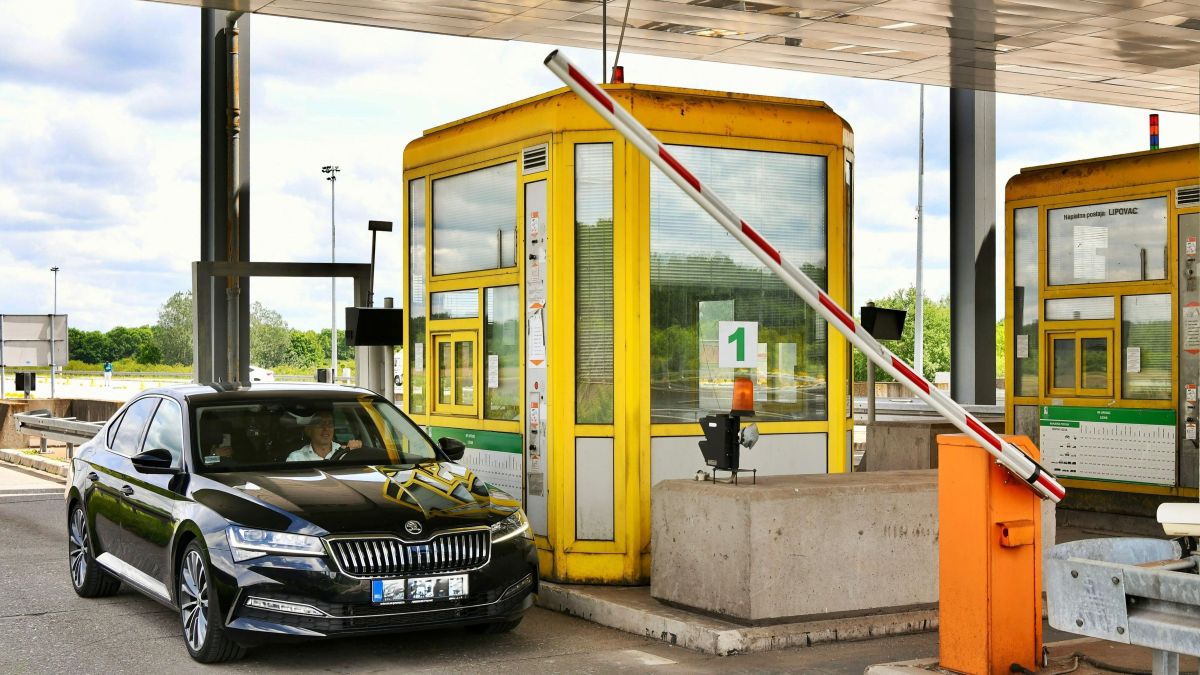Srpskim tagom od sada i auto-putevima kroz Hrvatsku | Biznis.rs